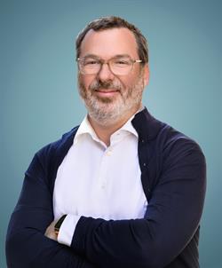 Team : CenterBook Partners